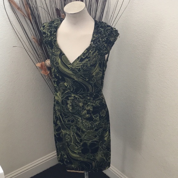Emily & Michele | Dresses | Emily Michele Greenblack Ruffled Sleeve ...